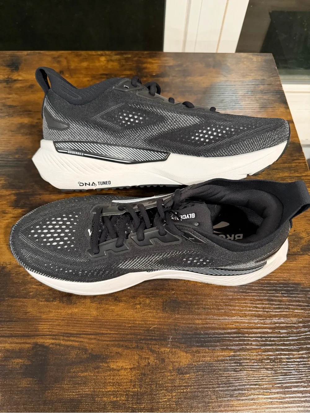 Brooks | Shoes | M Wide Brooks Glycerin Gts 23 Blackwhite Running Shoes ...